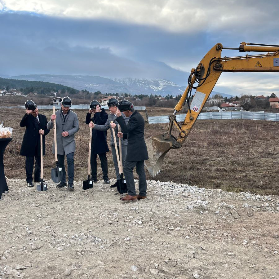 На фокус Първа копка за Gravity Homes And Living ИПА Архитекти София